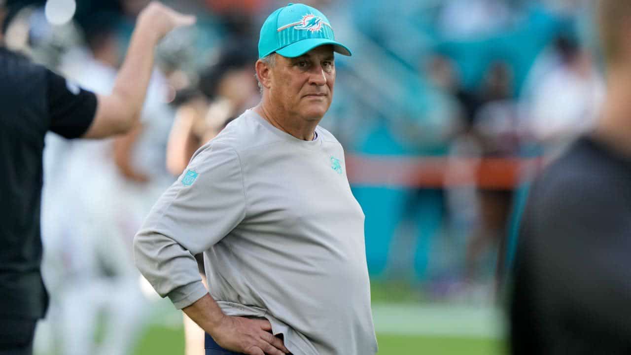 The Dolphins make me cry, Miami Dolphins and Vic Fangio have mutually ...