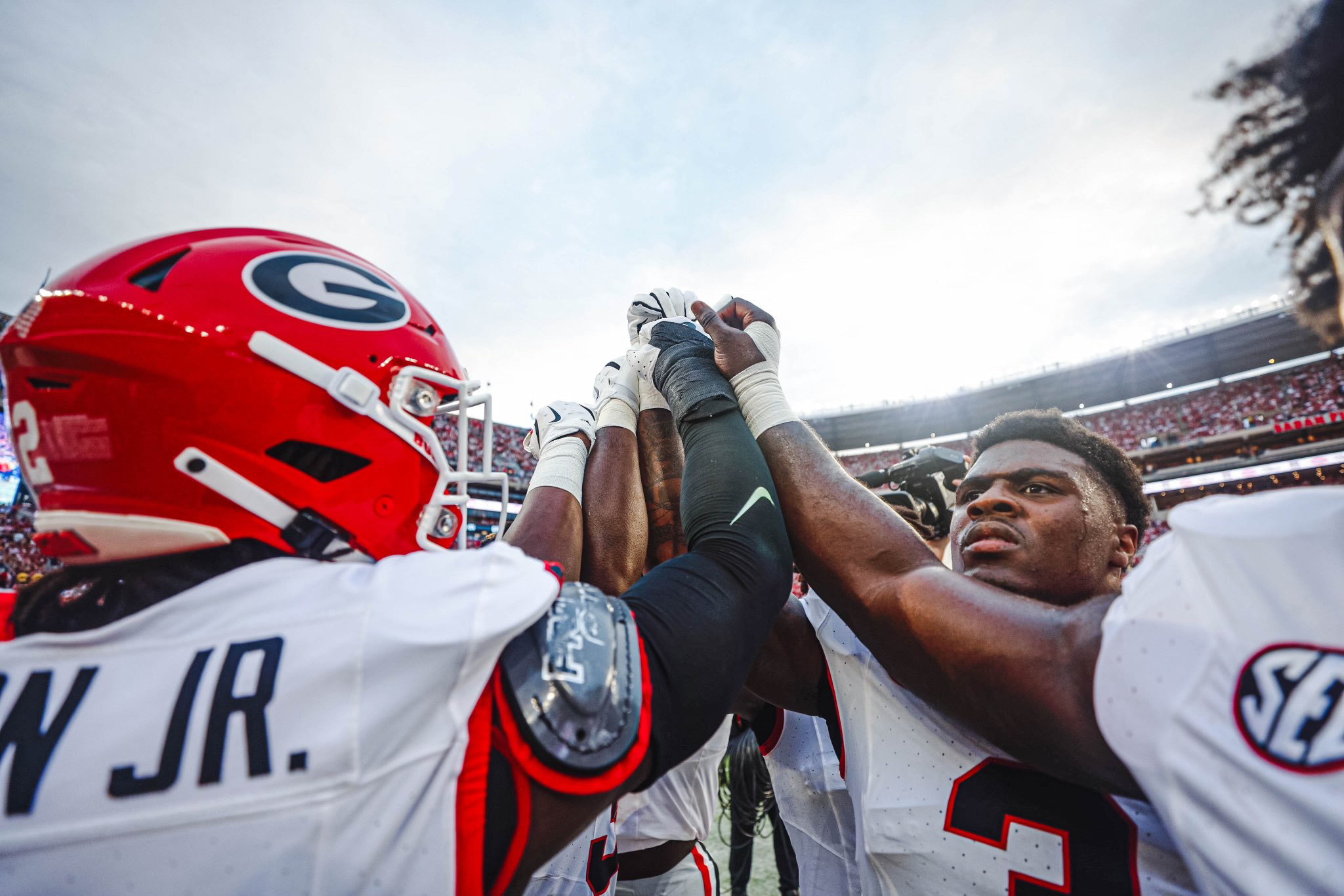 Carson Beck and the Georgia Bulldogs deliver an impressive performance ...